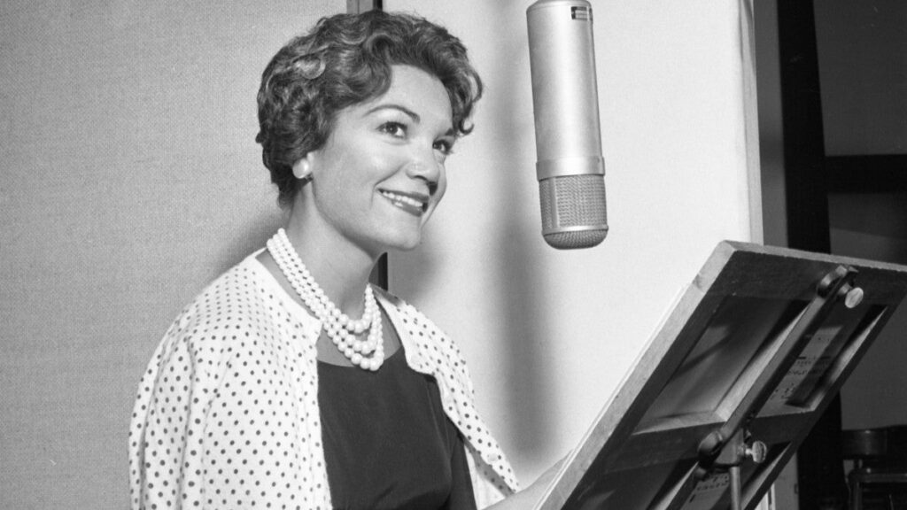 Connie Francis, 'Pretty Little Babies' e 'Stupid Cupid Singer e ...